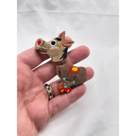 no brand | Jewelry | Vtg Wood Neck Nodder Japanese Pin | Poshmark
